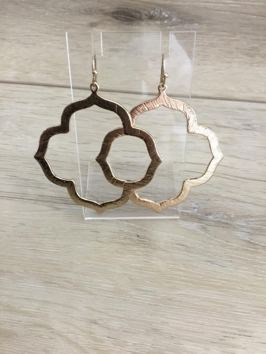 Large super cute gold tone fashion earrings | EstateSales.org