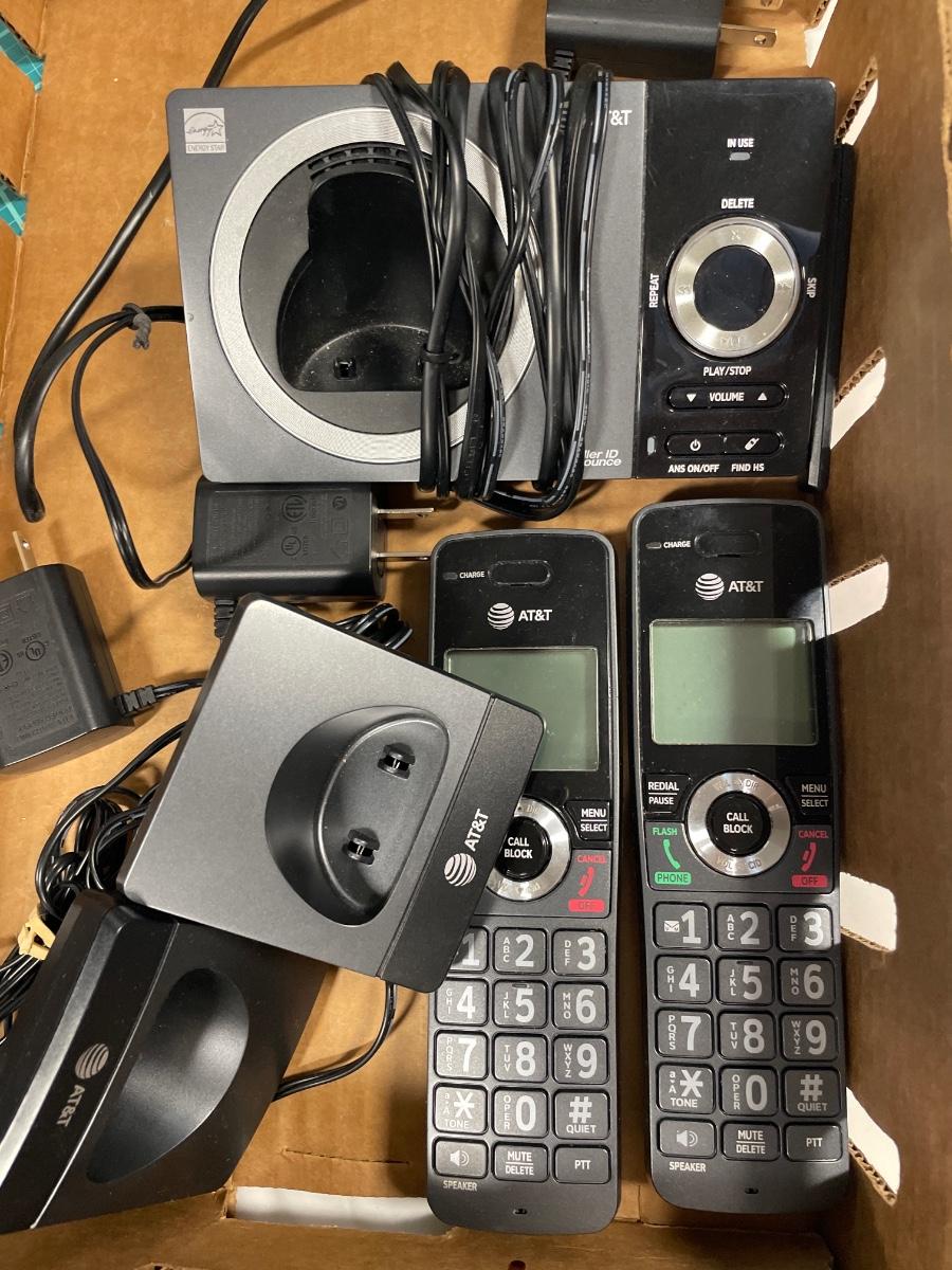 At&T cordless phones | EstateSales.org