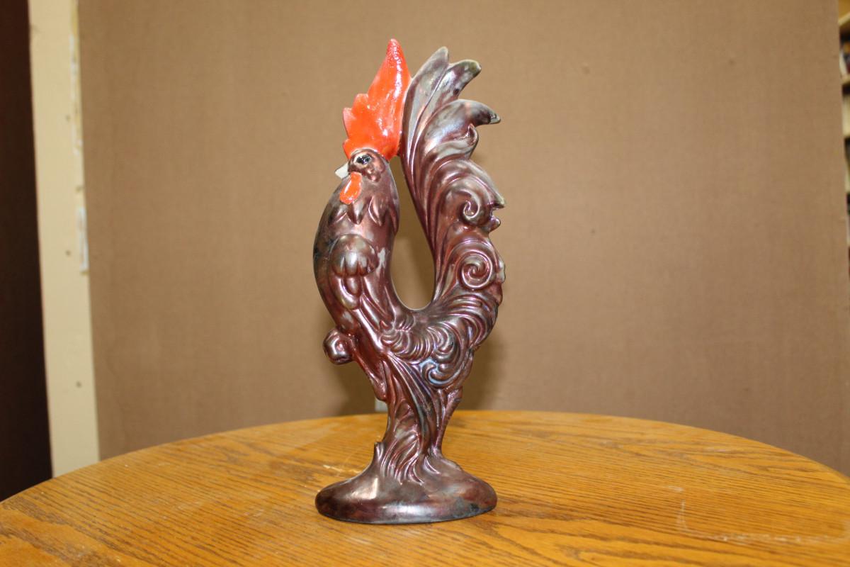 Vintage Rooster Décor | EstateSales.org