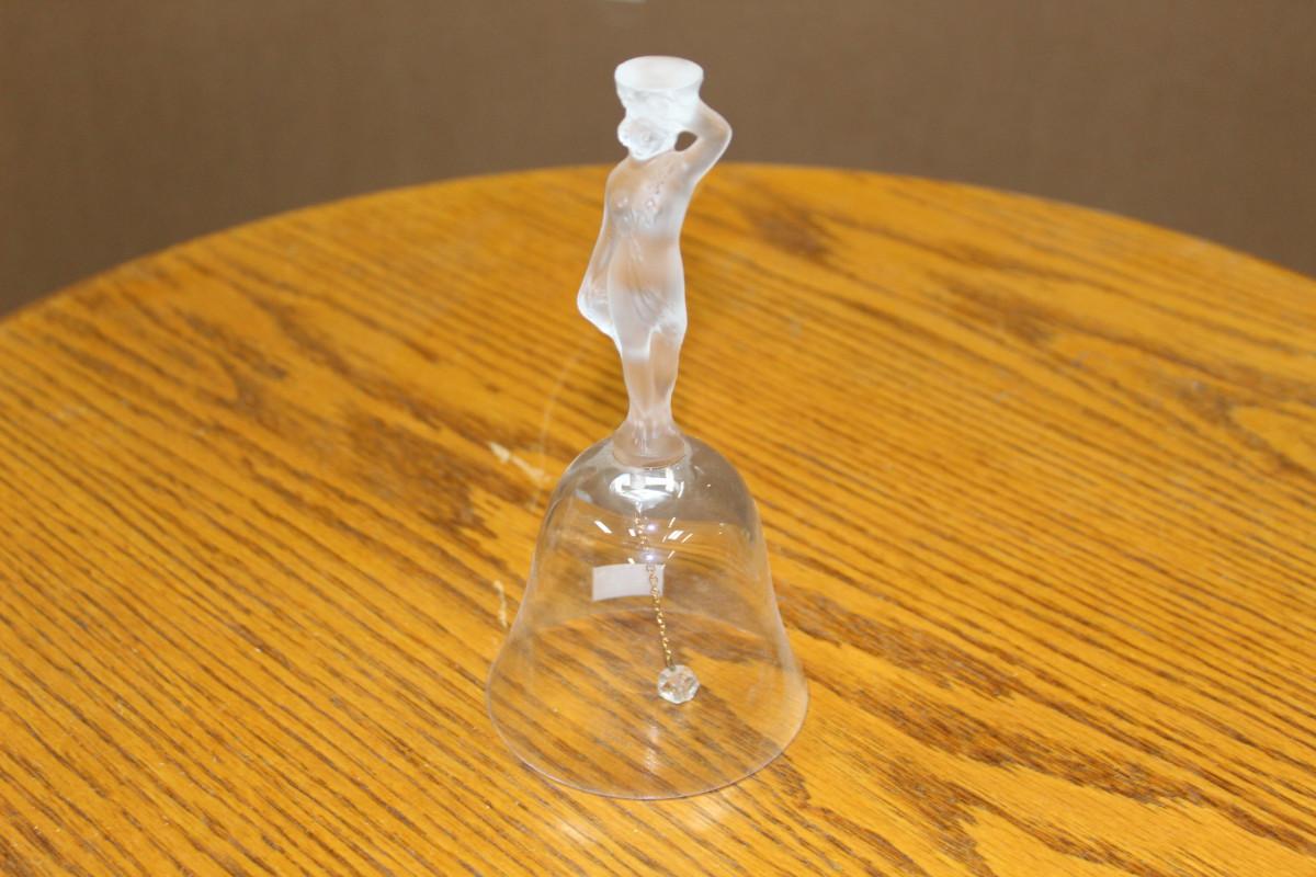 VINTAGE CLEAR GLASS HAND BELL~ FROSTED | EstateSales.org