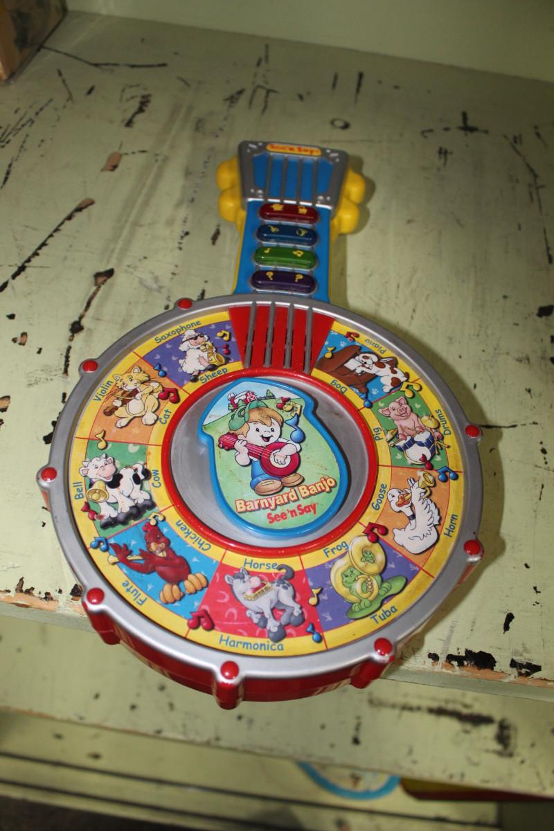 Mattel Toddler's Musical See 'n Say Barnyard Banjo '2002 Guitar Toy ...