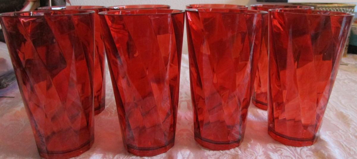 8 Red Plastic Glasses