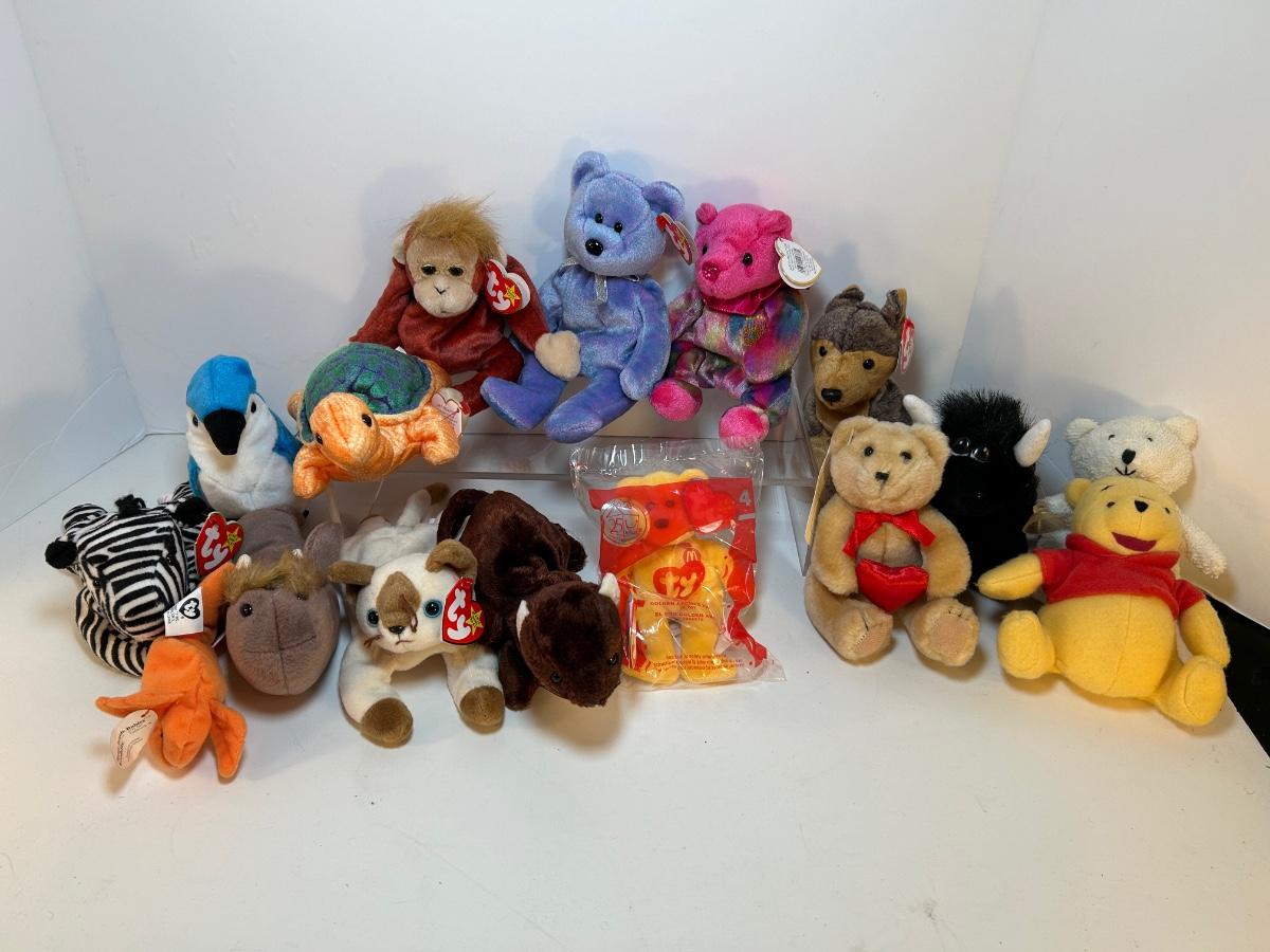 Lot 120. Random Stuffed Toys | EstateSales.org