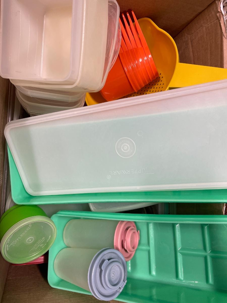 Box of Tupperware | EstateSales.org