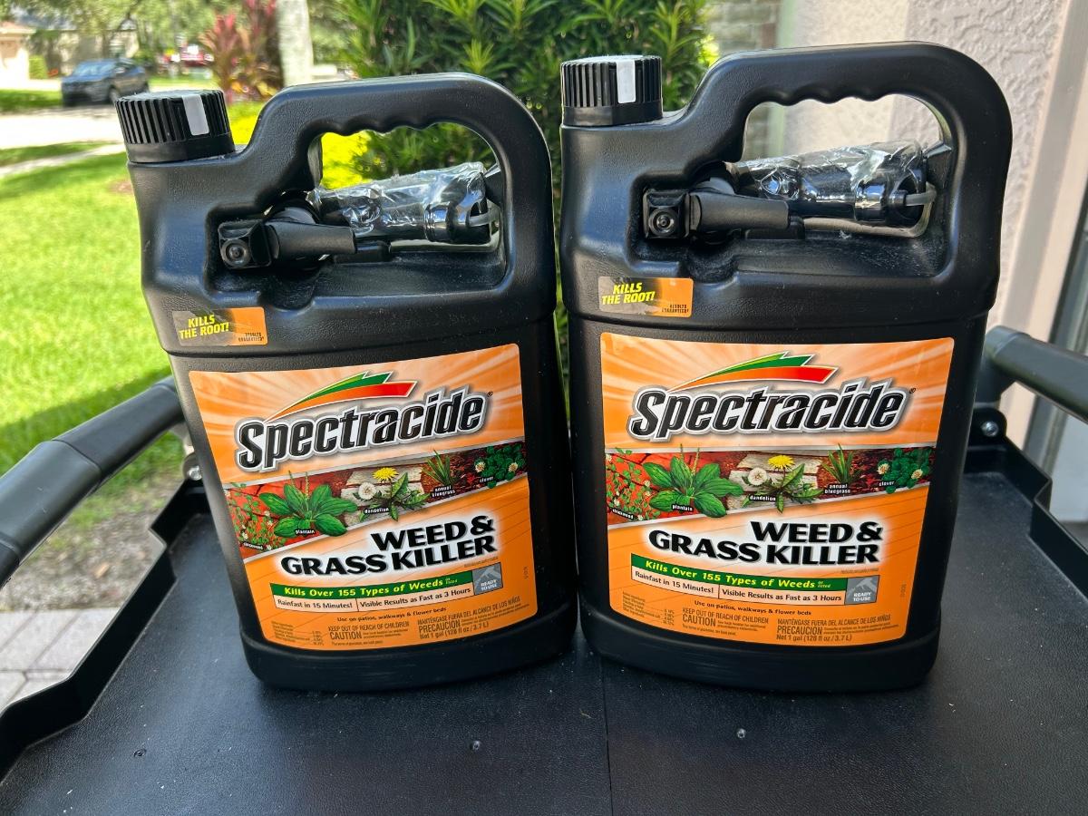 Lot 169. Spectracide Weed & Grass Killer | EstateSales.org