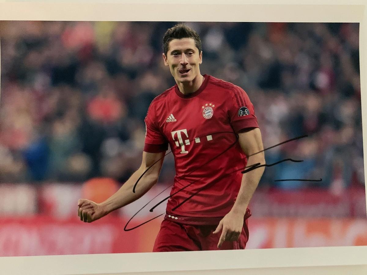 Bayern Munich Soccer player Robert Lewandowski signed photo ...