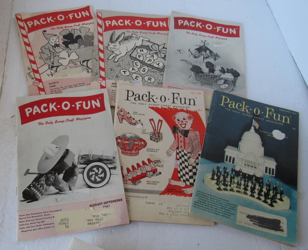 Smaller Lot of Older Pack o'Fun Craft Booklets | EstateSales.org