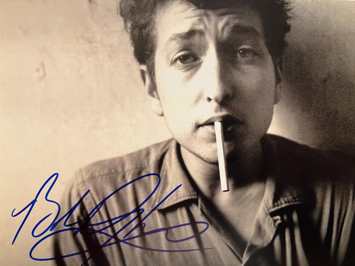 Bob Dylan signed photo | EstateSales.org
