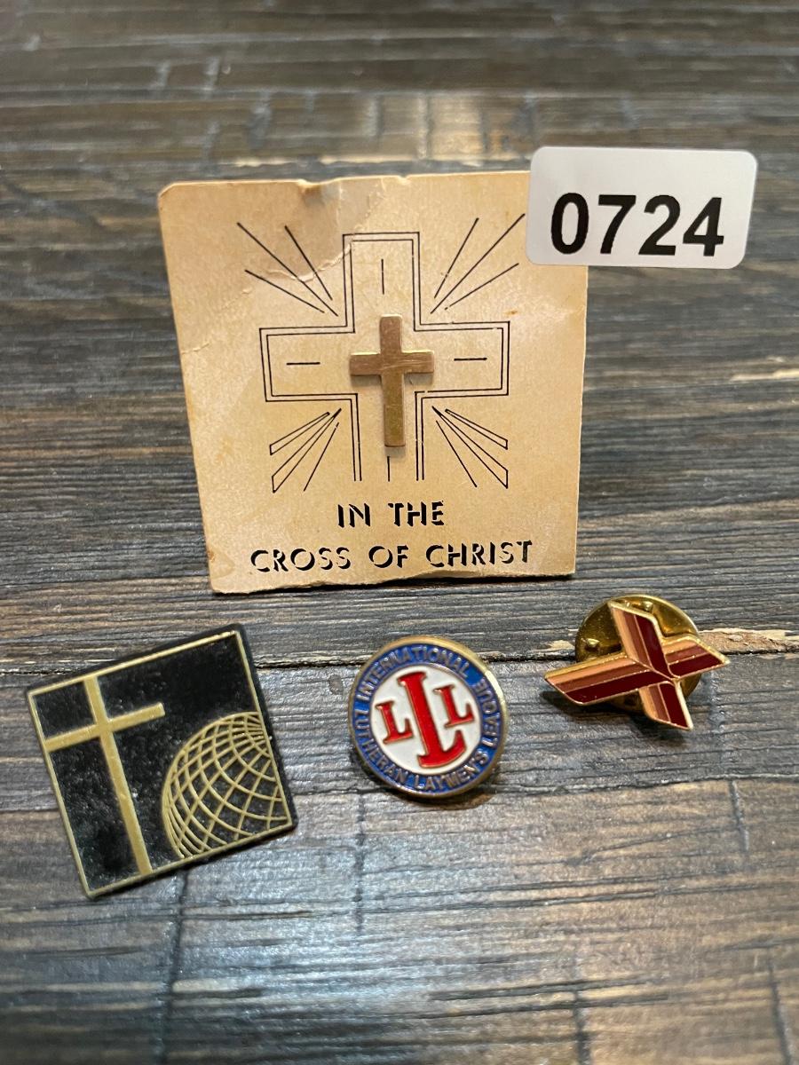 Religious pins | EstateSales.org