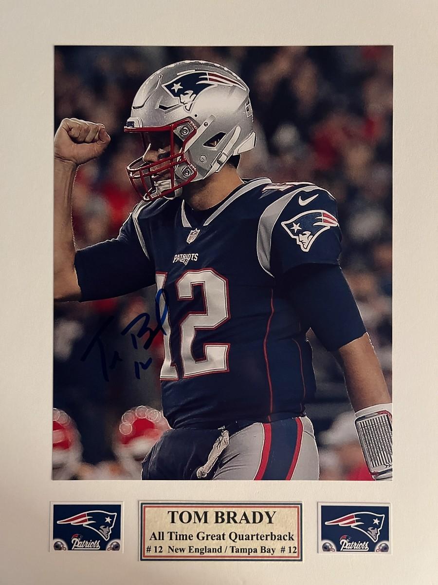 Tom Brady signed photo | EstateSales.org