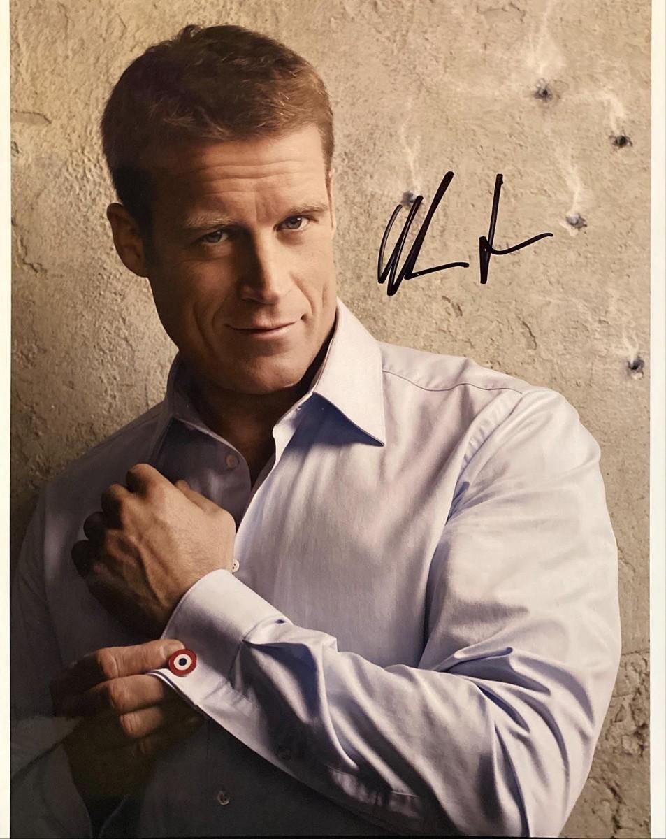 Mark Valley signed photo | EstateSales.org