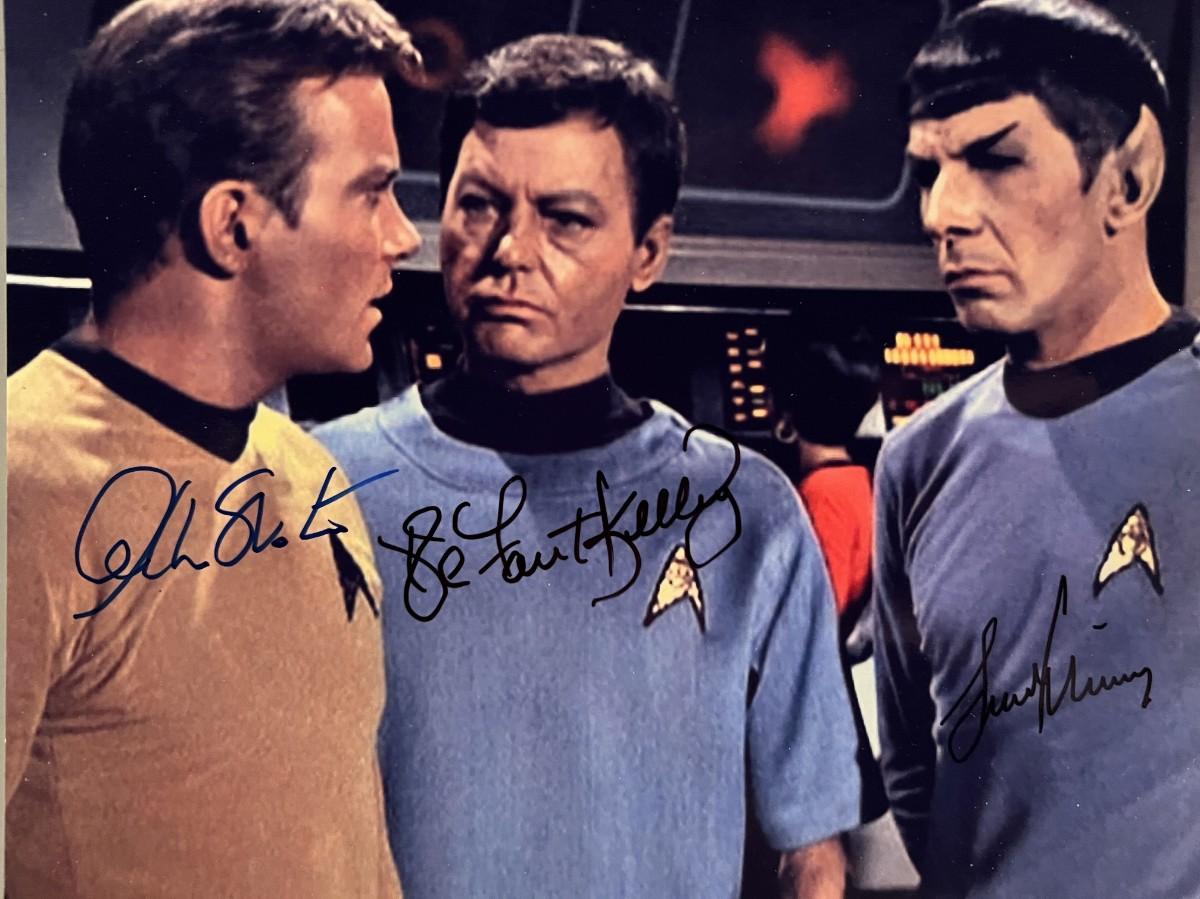 Star Trek cast signed photo | EstateSales.org