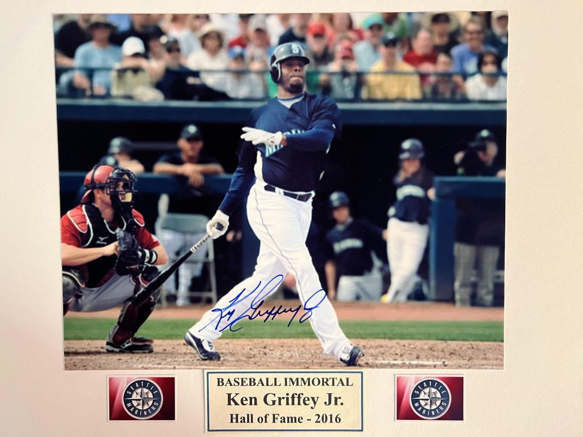 Ken Griffey Jr. signed photo | EstateSales.org