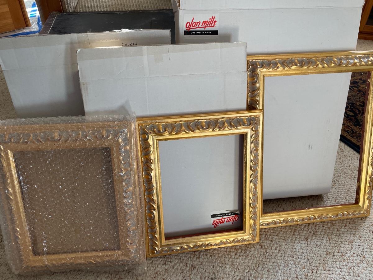 Alan Mills gold color frames | EstateSales.org