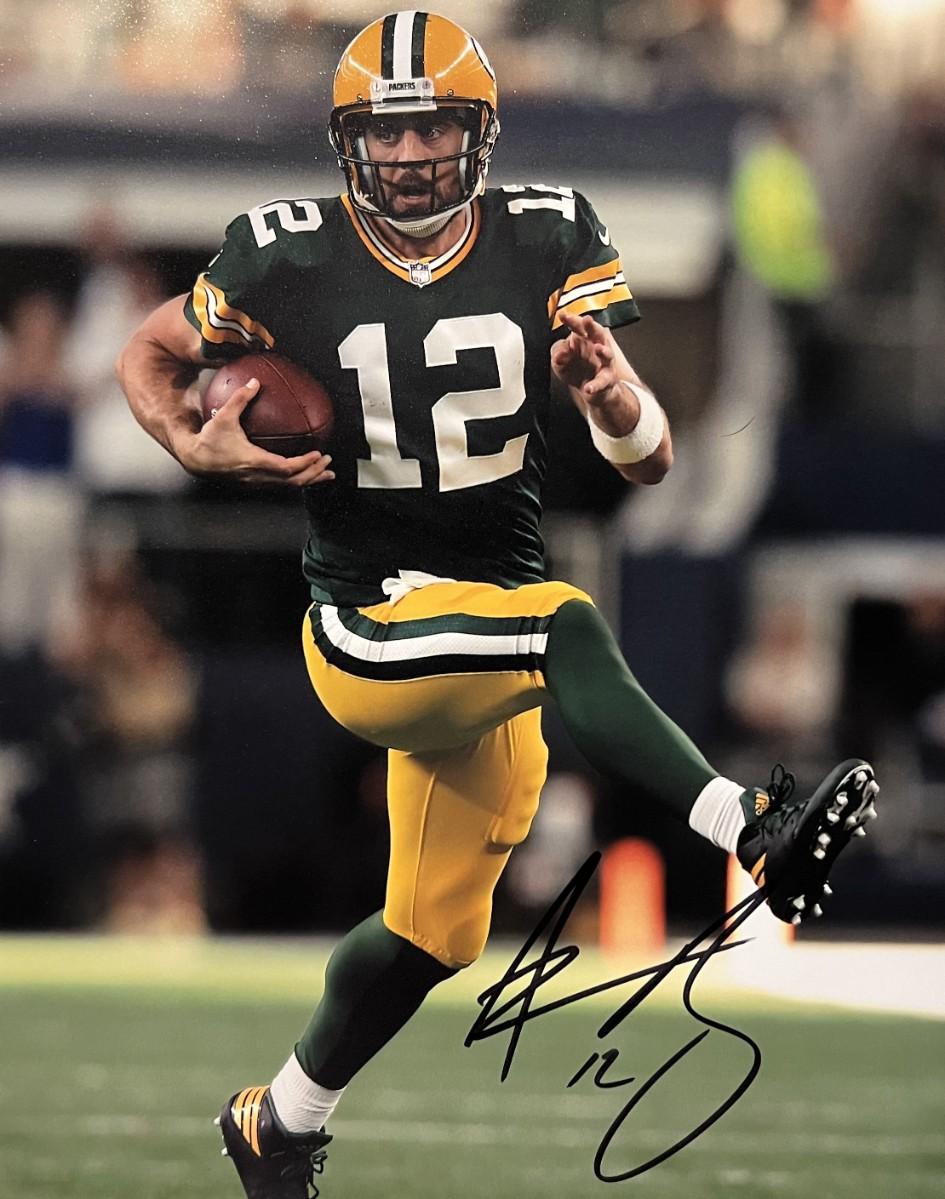 Green Bay Packers Aaron Rodgers signed photo | EstateSales.org