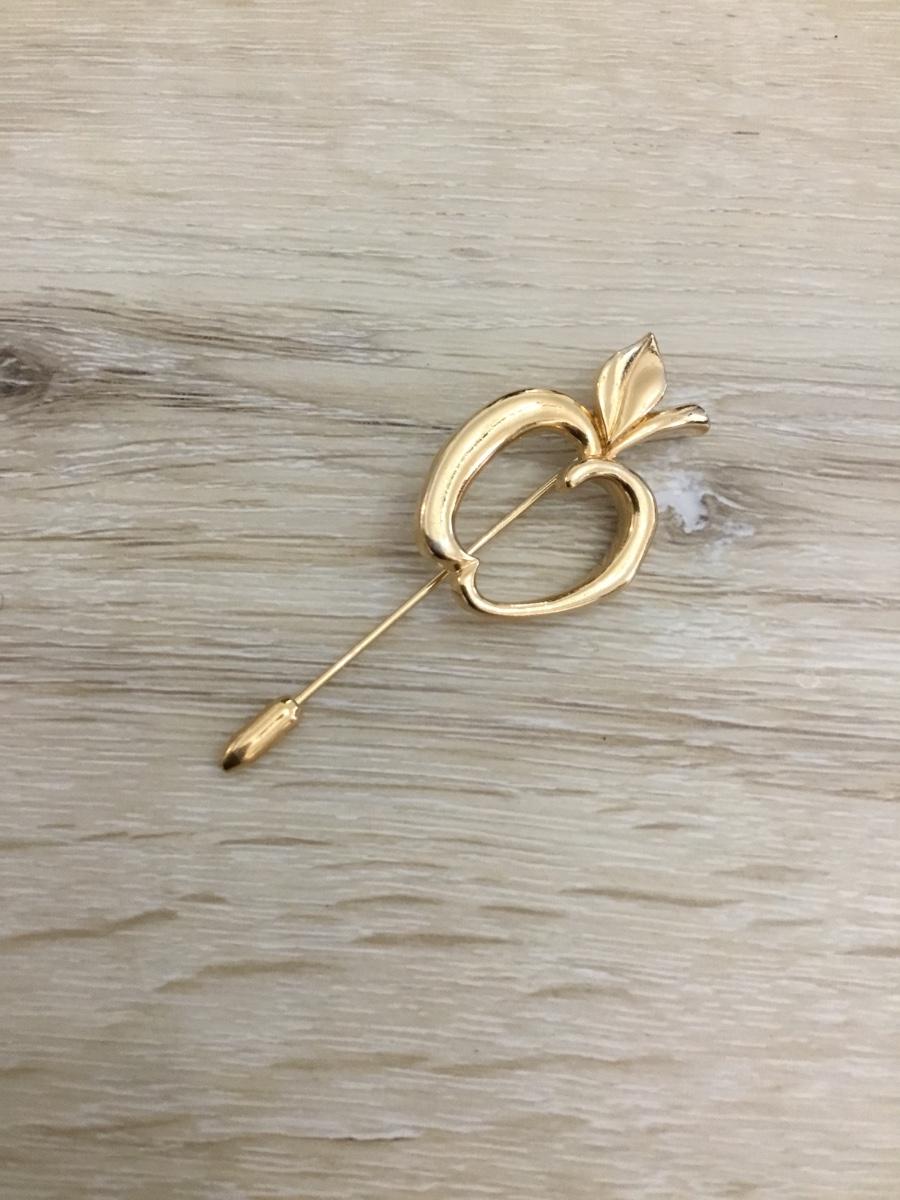Vintage, gold-tone, apple pin | EstateSales.org