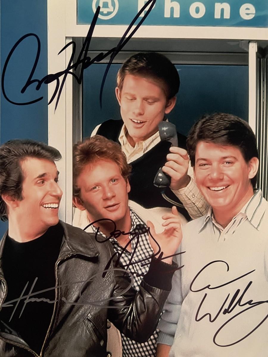 Happy Days cast signed photo | EstateSales.org