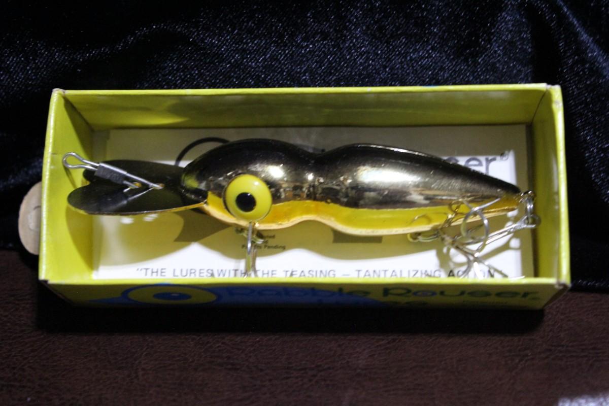 Vintage Rabble Rouser Fishing Lure | EstateSales.org
