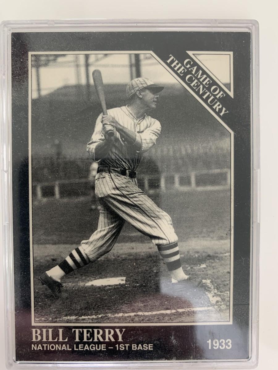 Bill Terry unsigned baseball card | EstateSales.org