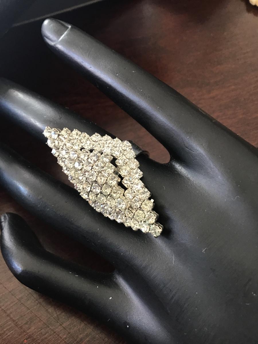 Rhinestone Statement Ring | EstateSales.org