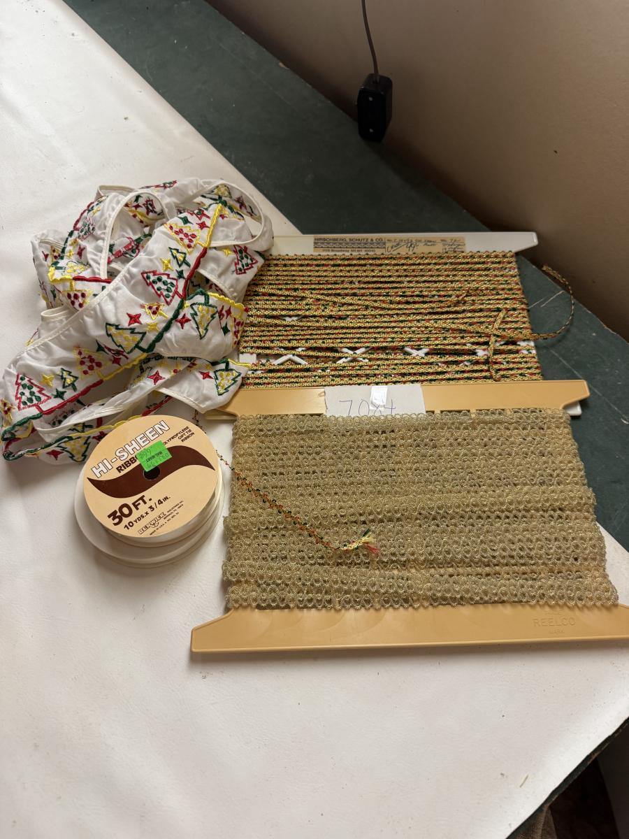 Rick rack | EstateSales.org