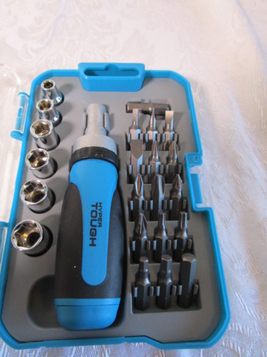Hypertough 23-piece ratcheting bit and socket set | EstateSales.org