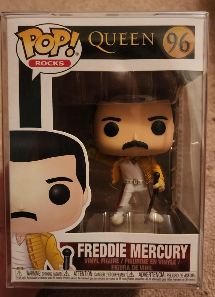 Funko Pop Queen | EstateSales.org