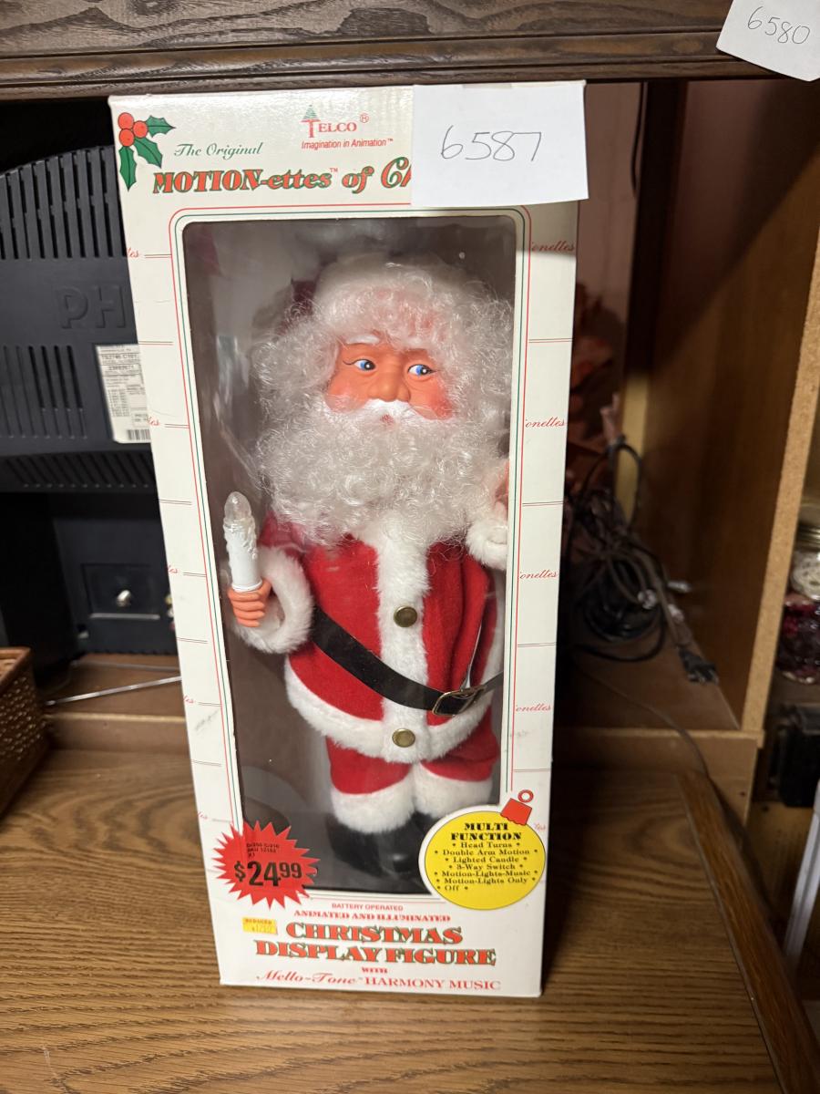 Santa in box | EstateSales.org