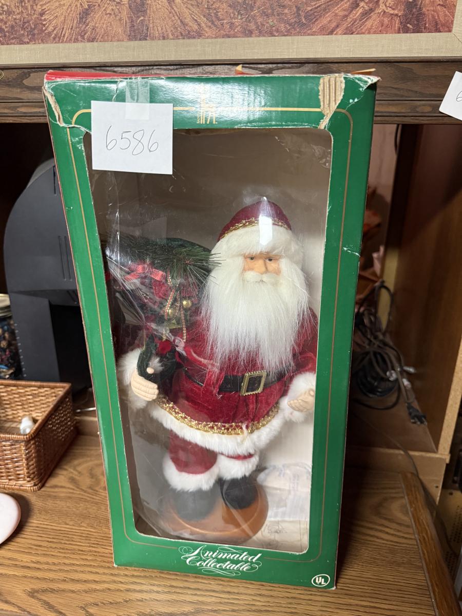 Santa in box | EstateSales.org