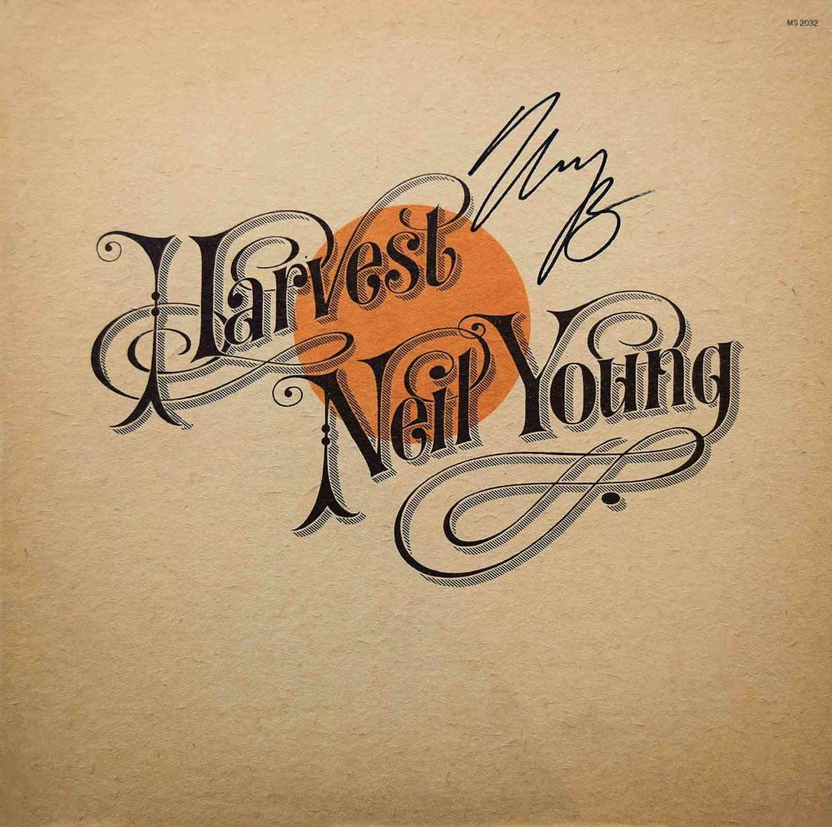 Neil Young signed Harvest album | EstateSales.org