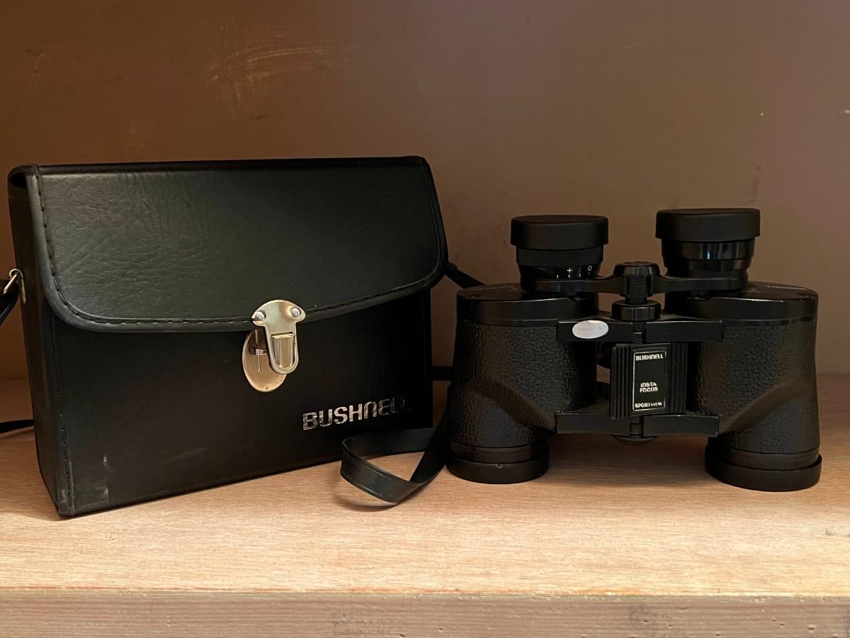 Bushnell Binoculars w/ Case | EstateSales.org