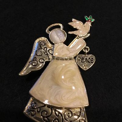 Vintage guardian angel pin Christmas brooch | EstateSales.org