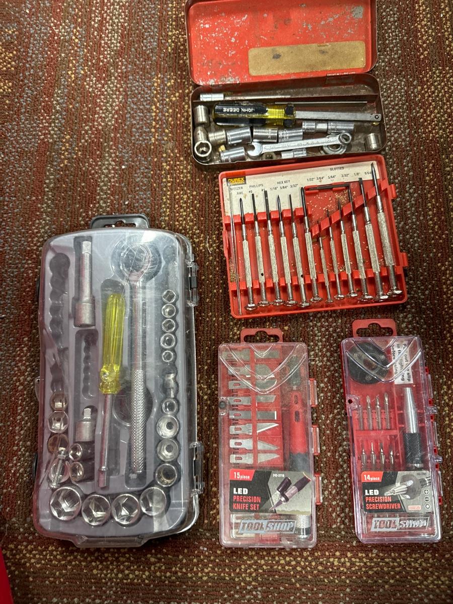 Assortment of tools | EstateSales.org