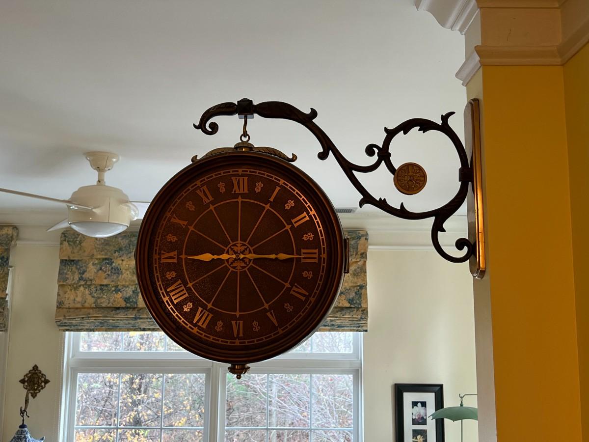 Ornate Train Station Style Clock | EstateSales.org
