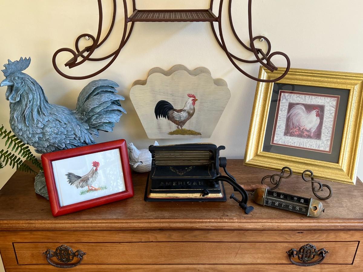 Rooster Home Décor Lot | EstateSales.org