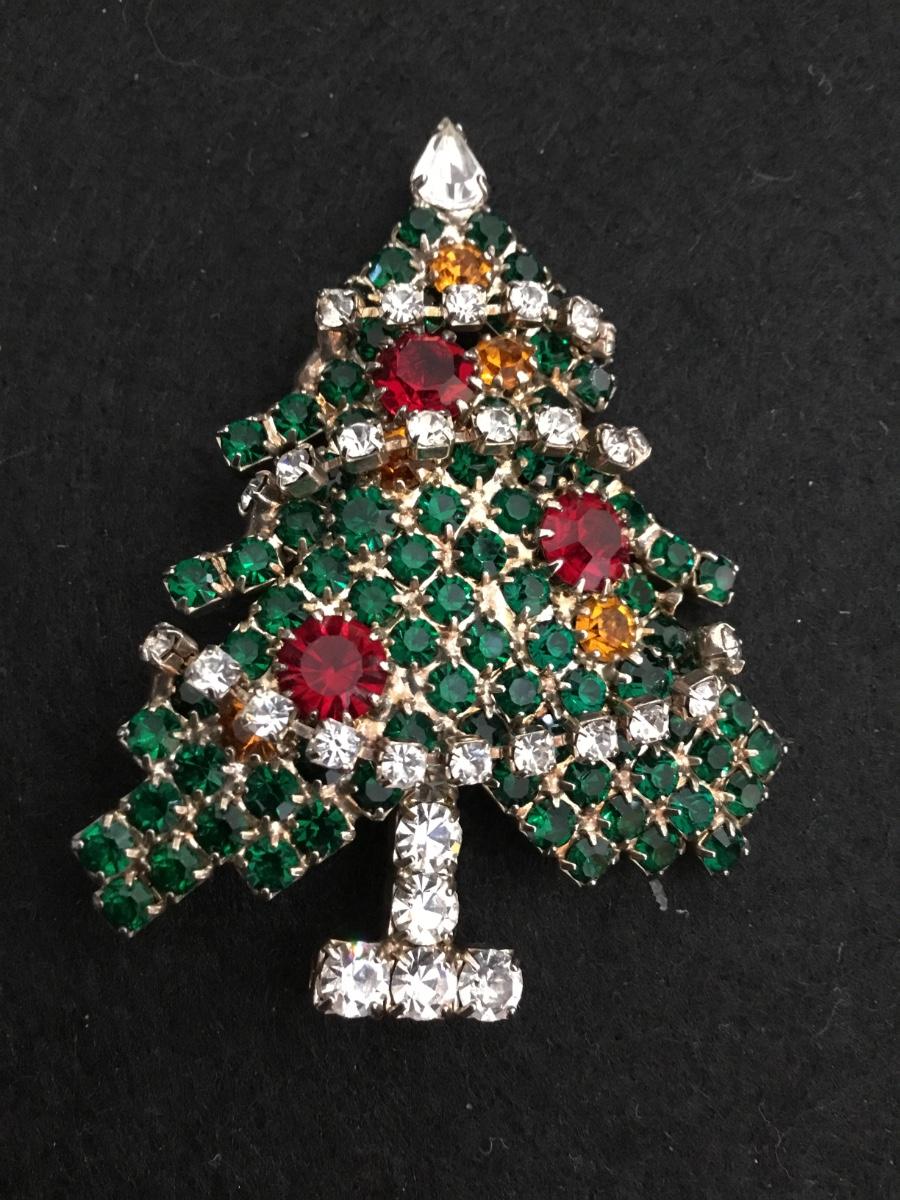 KJL Kenneth Ln., Christmas tree pin rhinestone encrusted | EstateSales.org