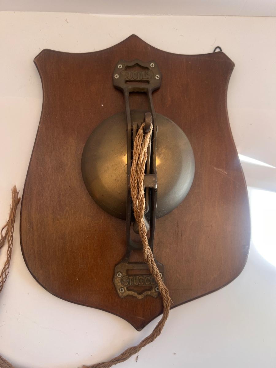 Mounted St. Louis Car Company Brass Trolley Bell | EstateSales.org