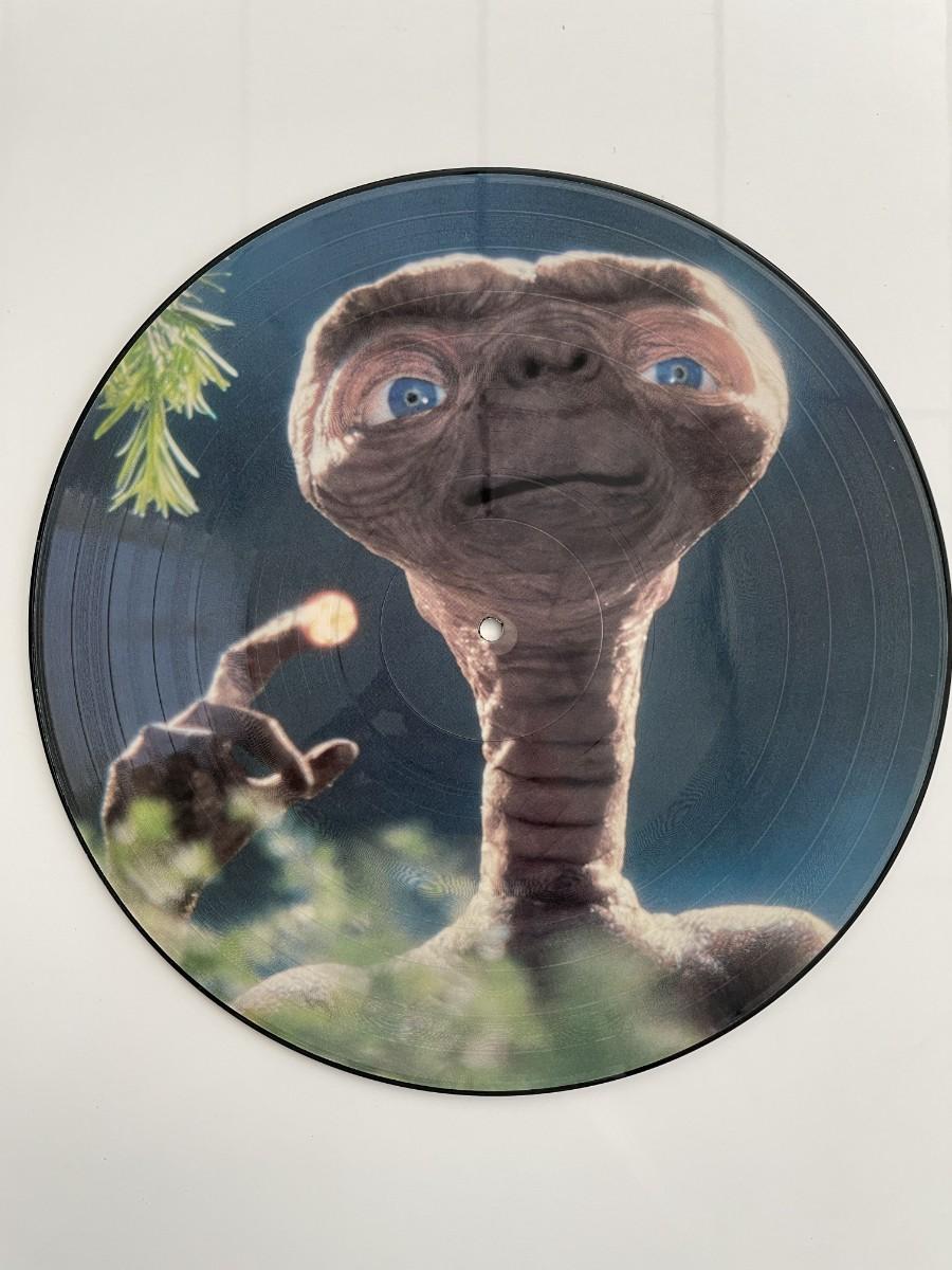 1982 E.T. The ET Soundtrack Picture Disc Record Vinyl LP | EstateSales.org