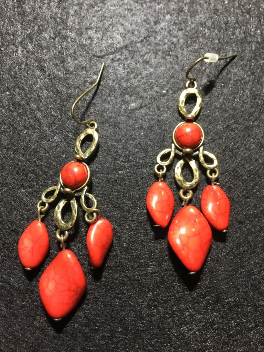 Red howlite stone type fashion earrings | EstateSales.org
