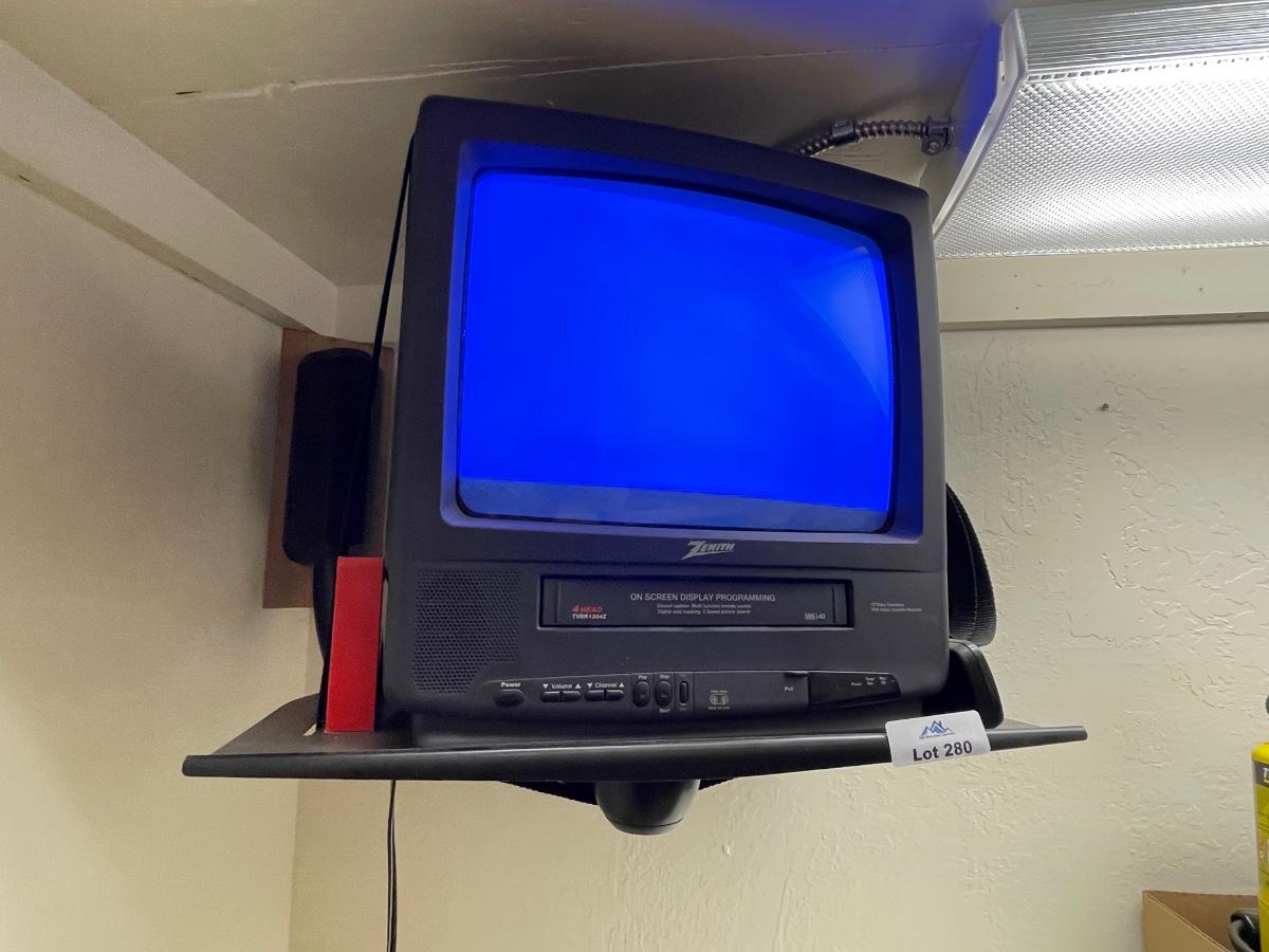 Zenith Wall Mount TV w/built in VCR Maybe Use for Gaming - Works ...