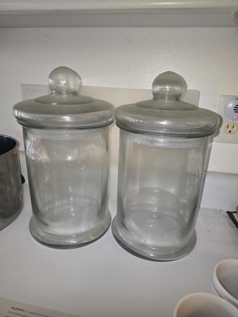 Jars 2pcs | EstateSales.org