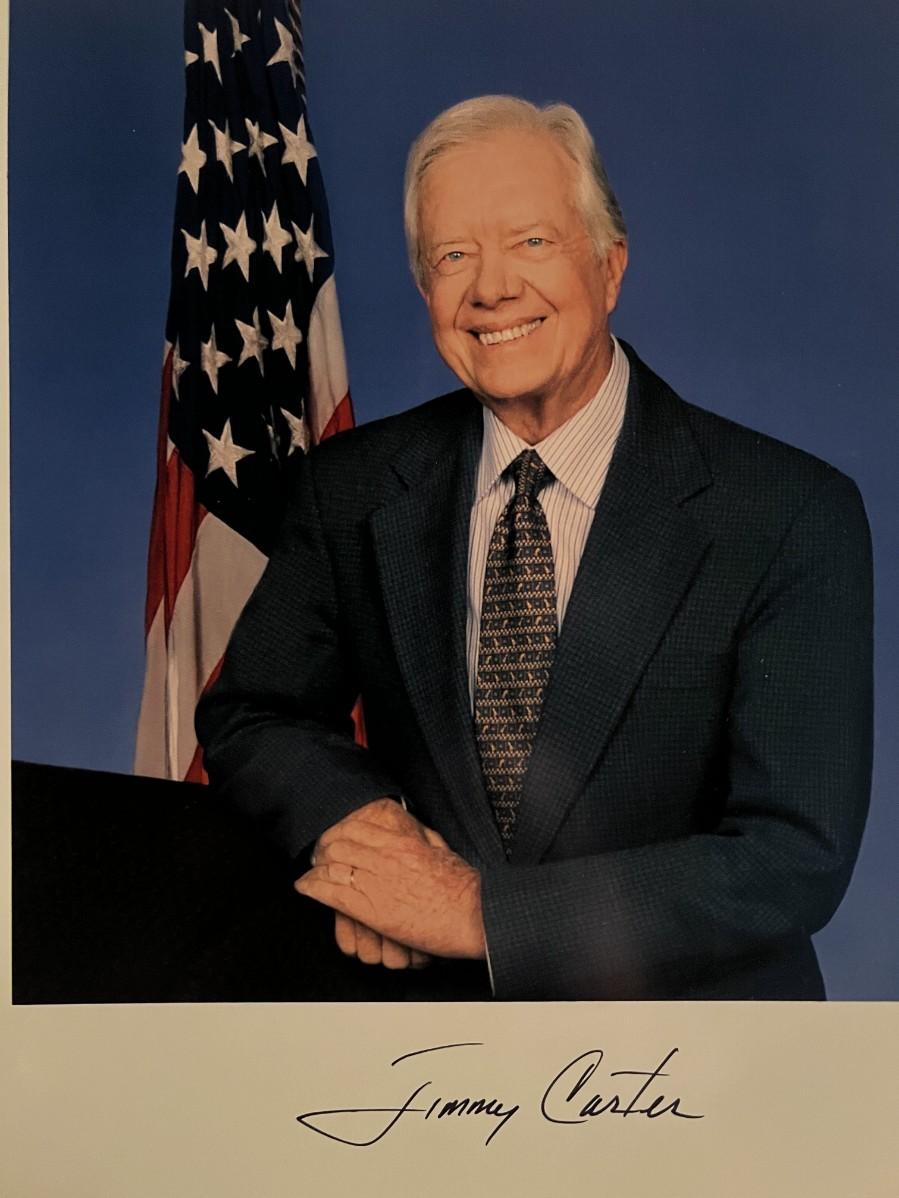 Jimmy Carter facsimile signed photo | EstateSales.org