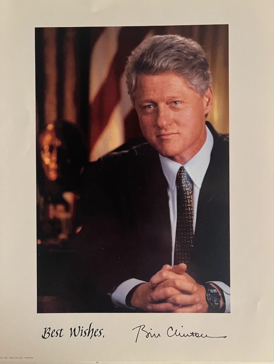 Bill Clinton facsimile signed photo | EstateSales.org