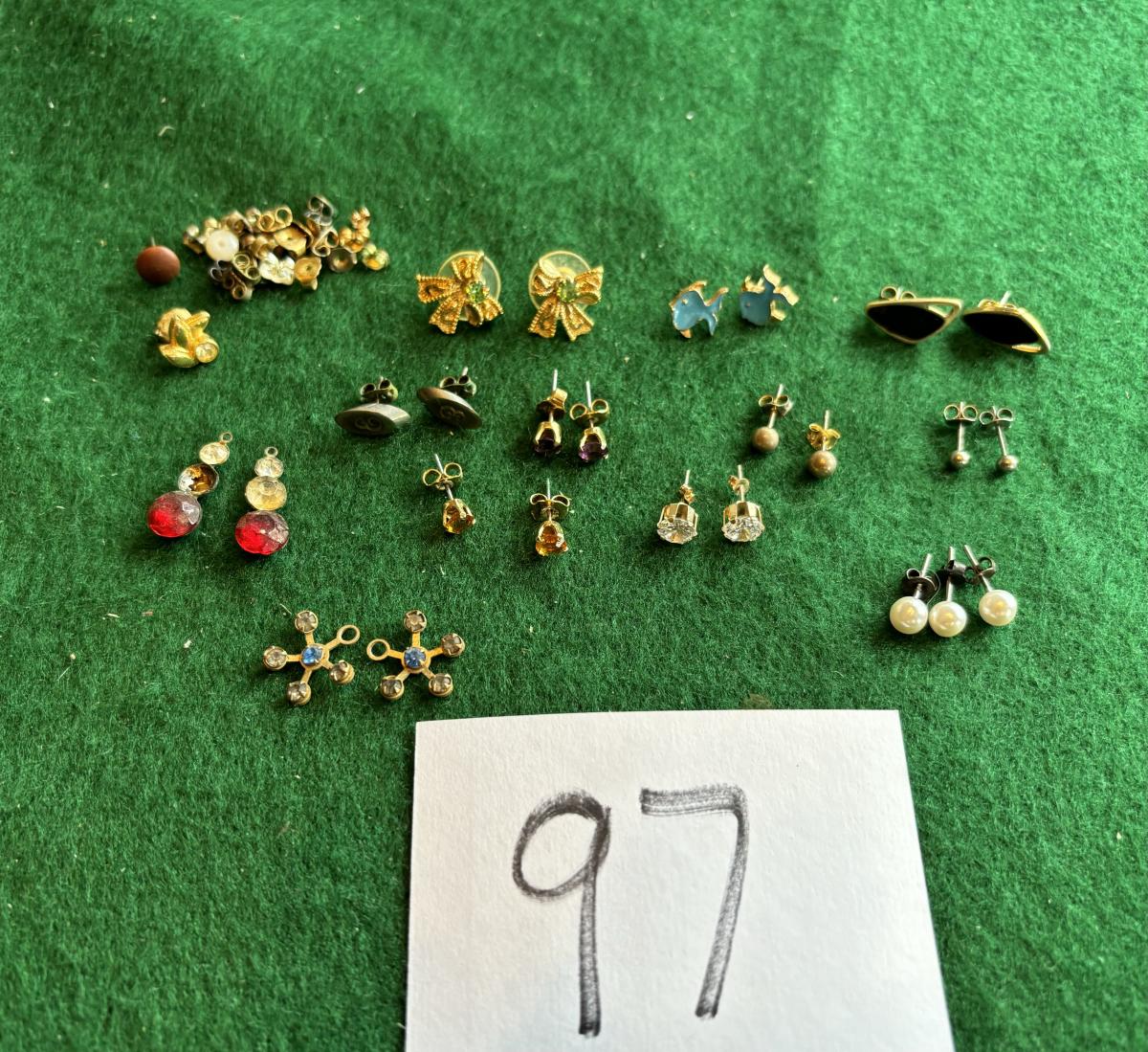 Pierced Earrings and More | EstateSales.org
