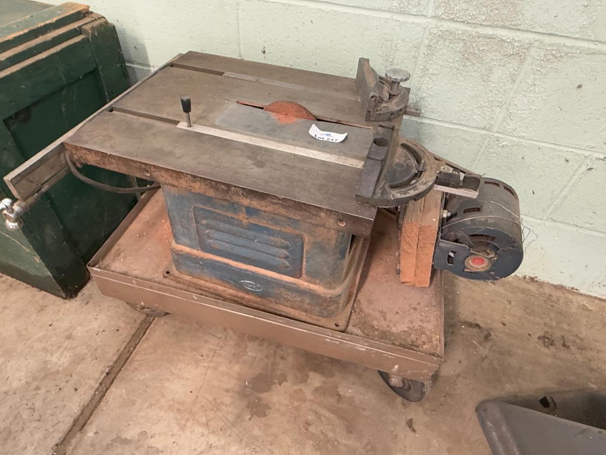 Vintage Table Saw on rolling old cart | EstateSales.org