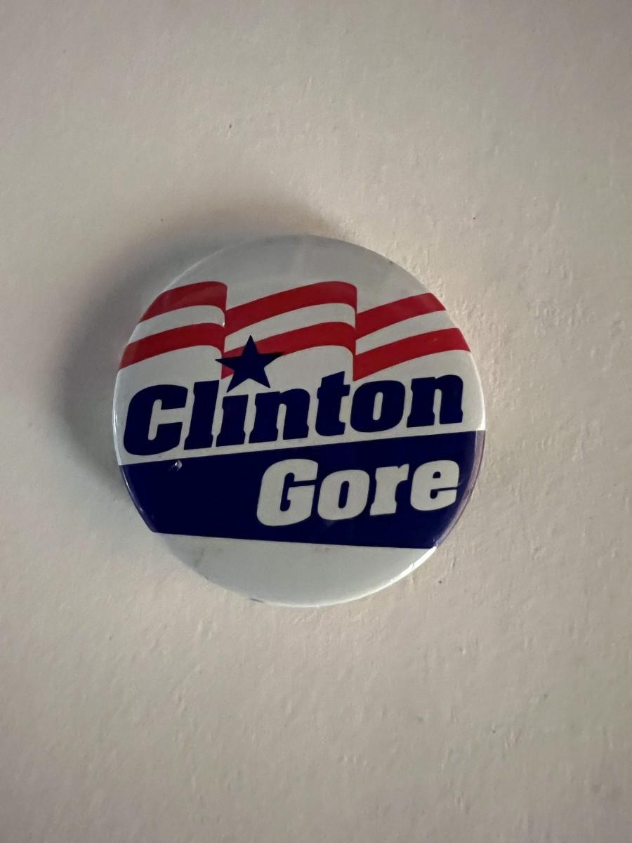 Clinton Gore campaign pin | EstateSales.org