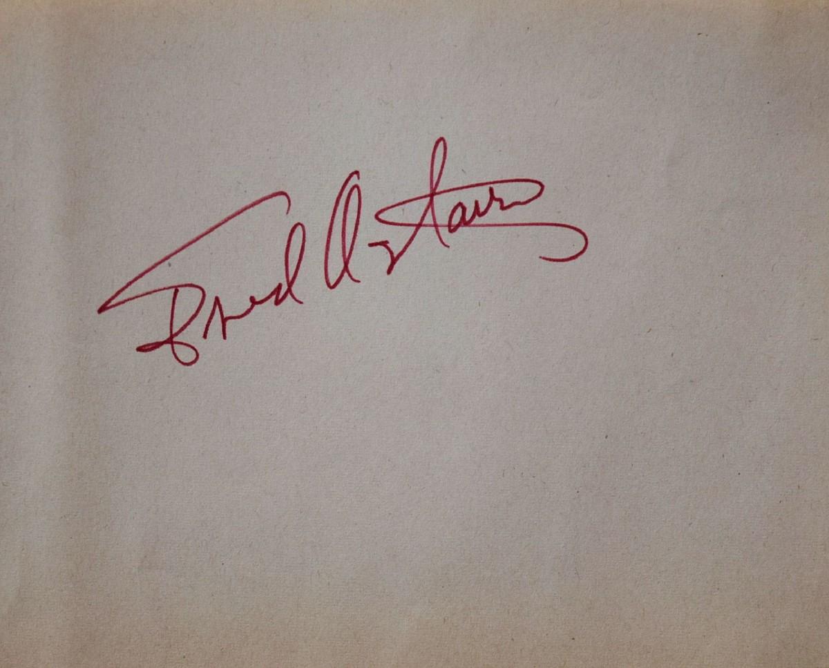 Fred Astaire signature slip | EstateSales.org