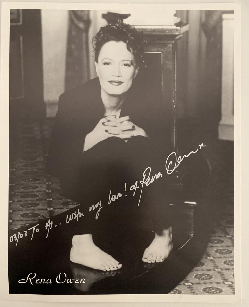 Rena Owen signed photo | EstateSales.org