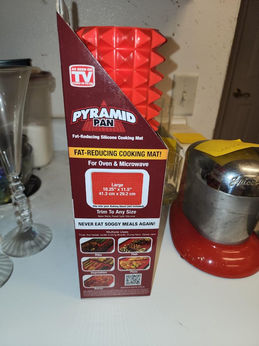 Pyramid pan | EstateSales.org