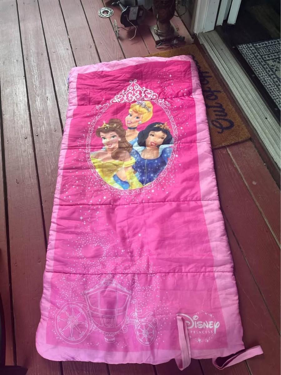 Disney Princess Sleeping Bag | EstateSales.org